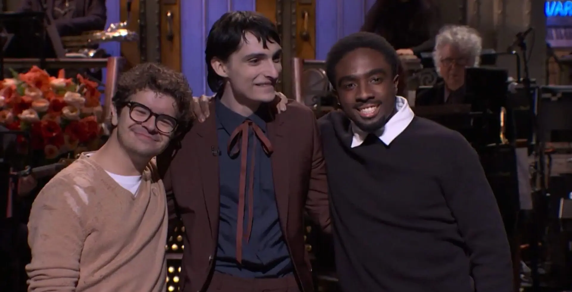 VIDEO: Así fue el reencuentro de Finn Wolfhard con sus compañeros de ...